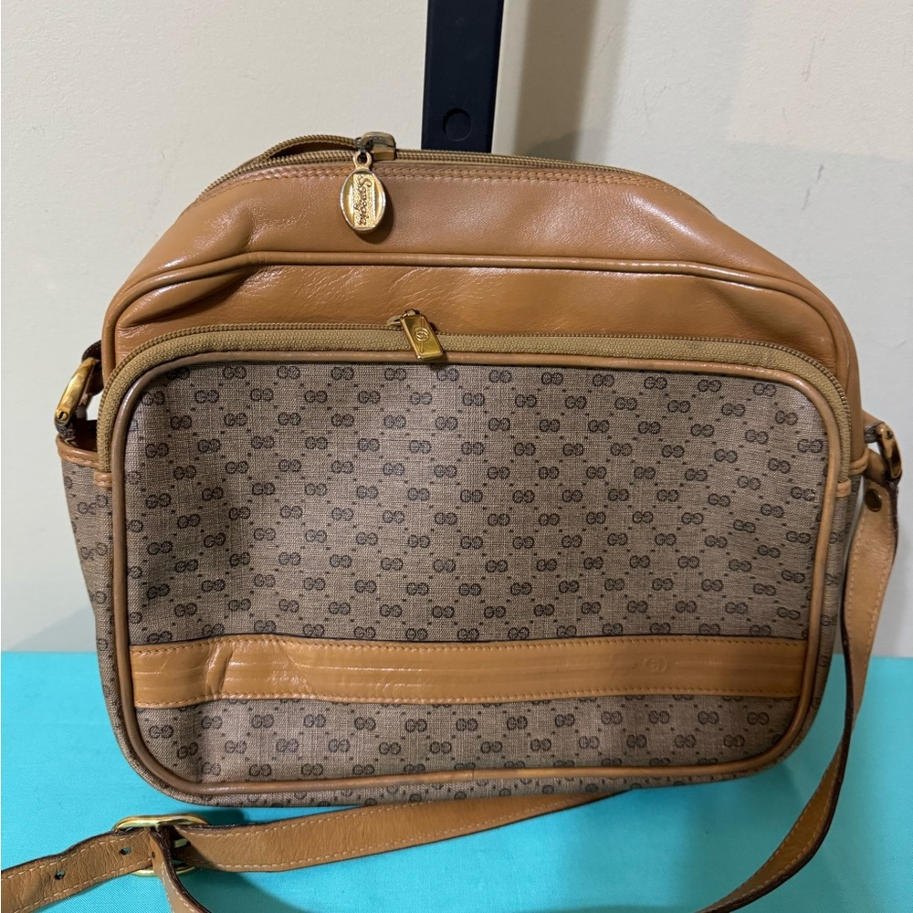 Gucci Tan And Brown Micro Logo Cossbody Bag - Gem